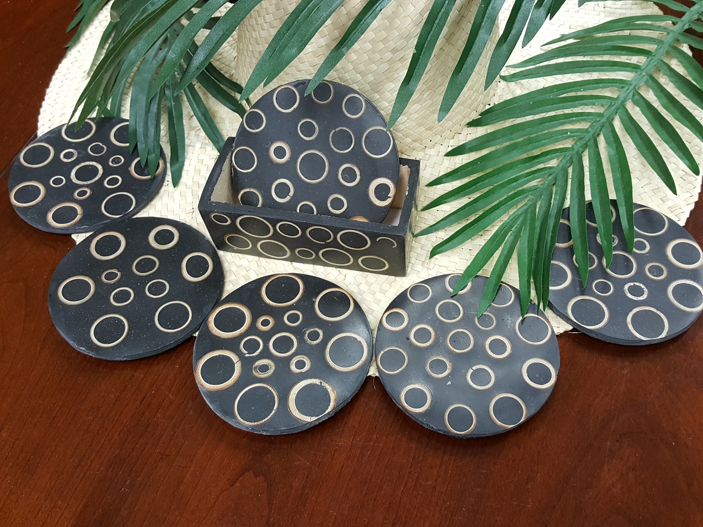 Shell rattan coconut coaster sets