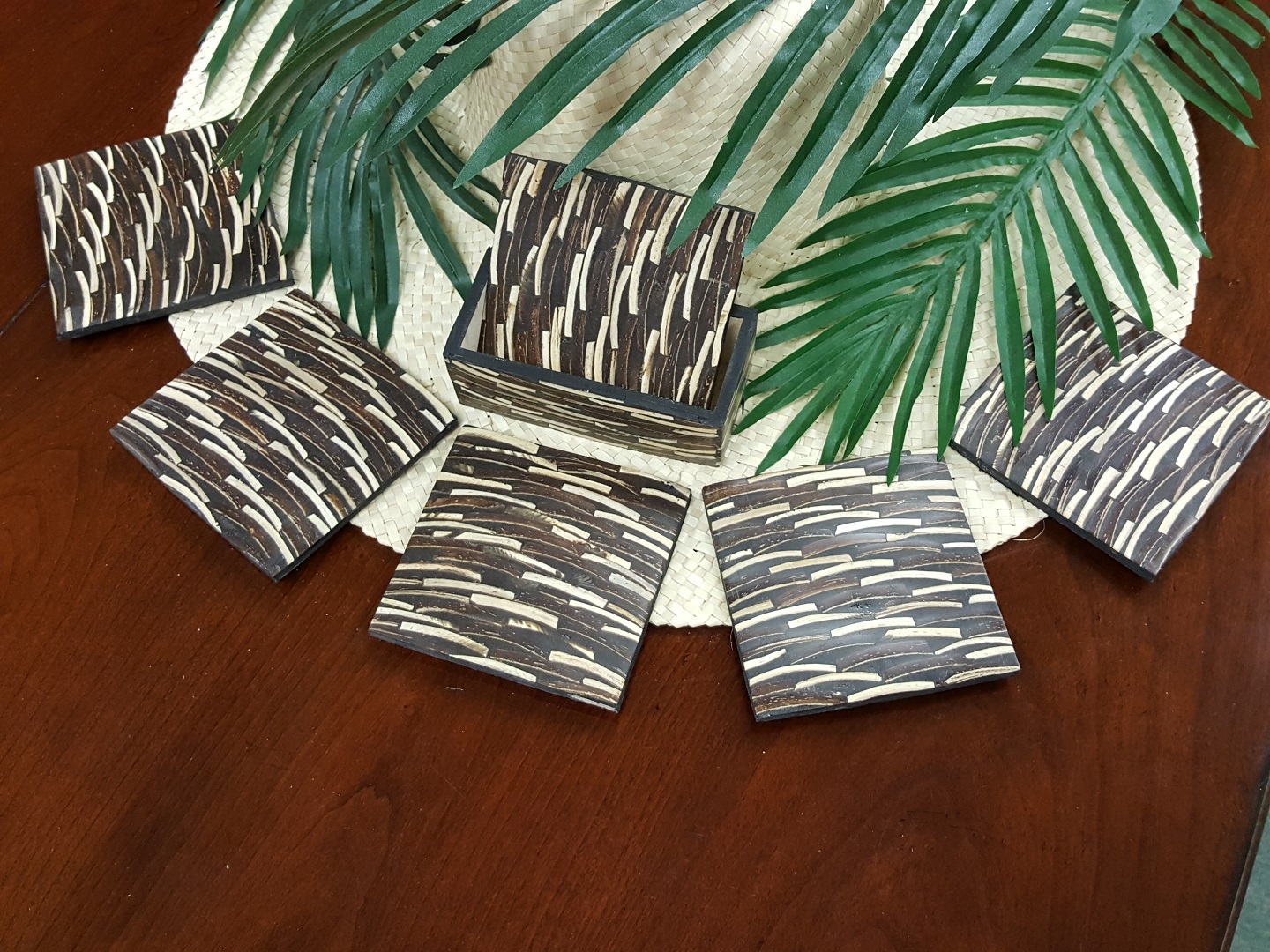 Shell rattan coconut coaster sets