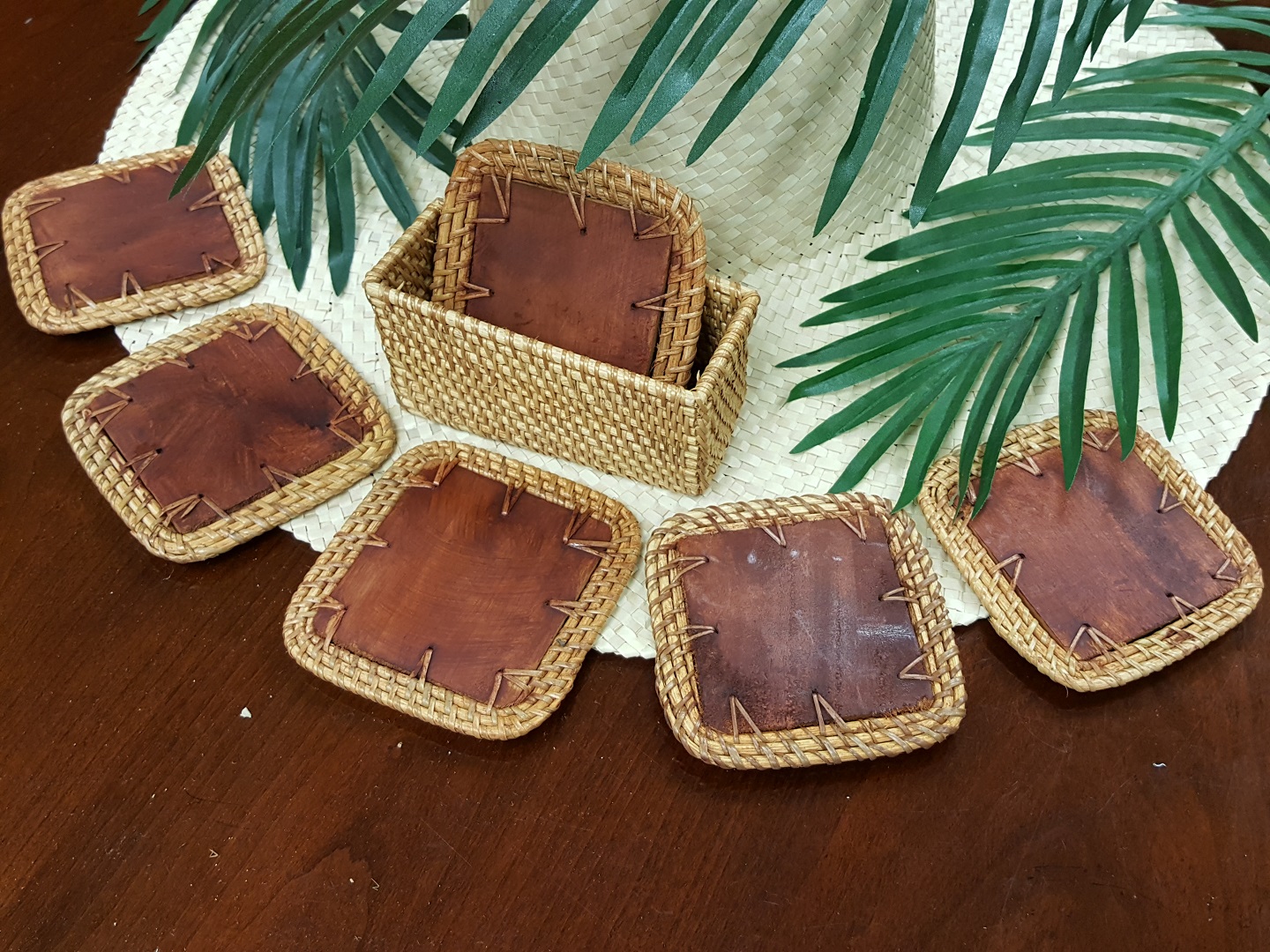 Shell rattan coconut coaster sets