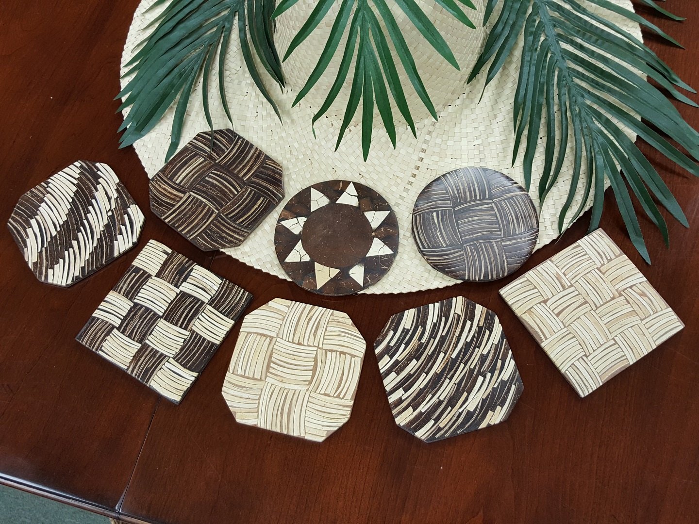Shell rattan coconut coaster sets